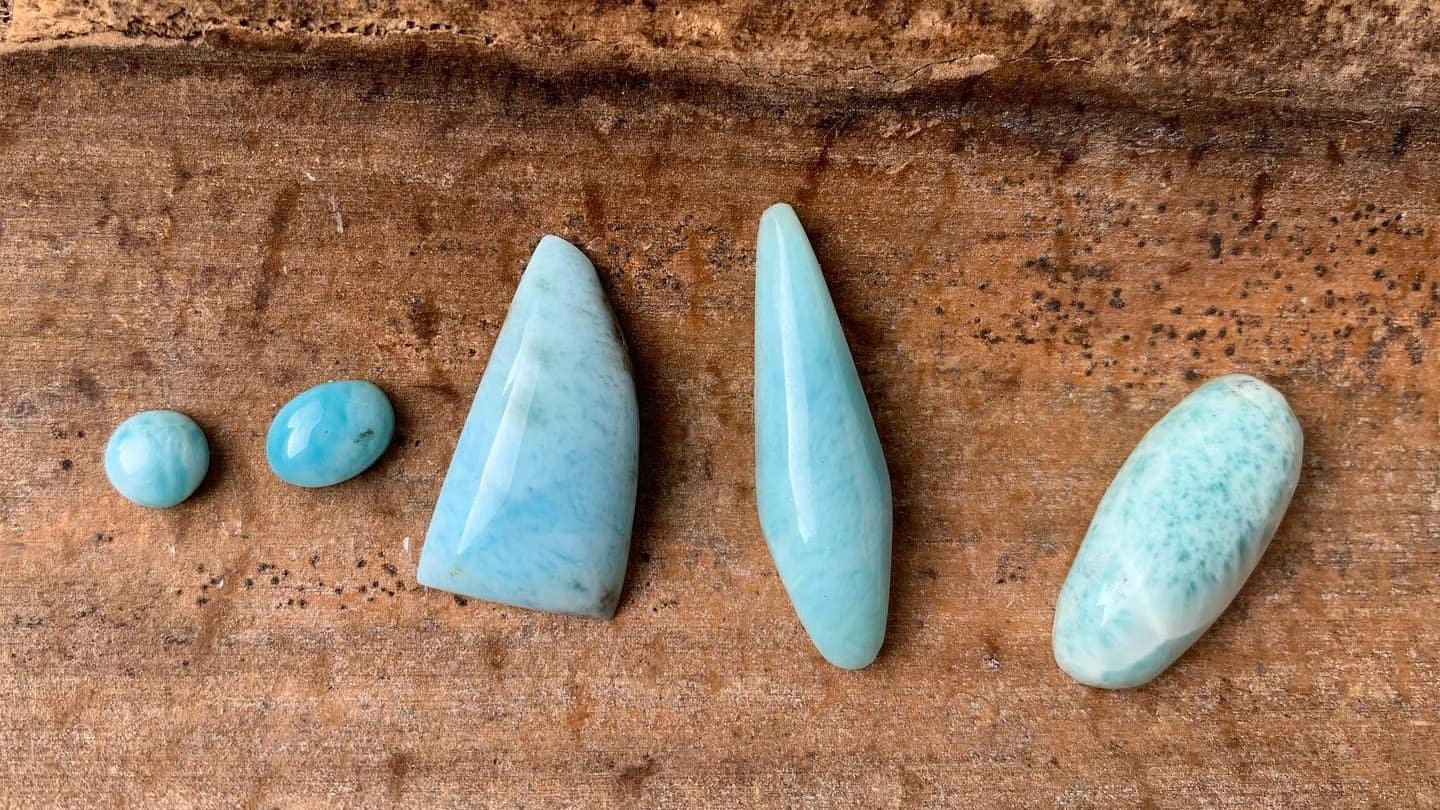 The Timeless Beauty of Ocean-Inspired Gemstones – Heart of the Ocean ...